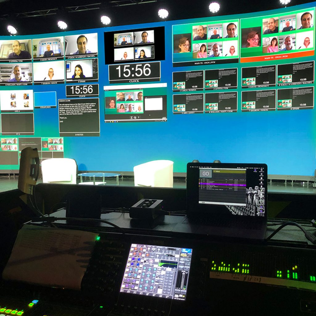 Top 200 Executives - Universal Live