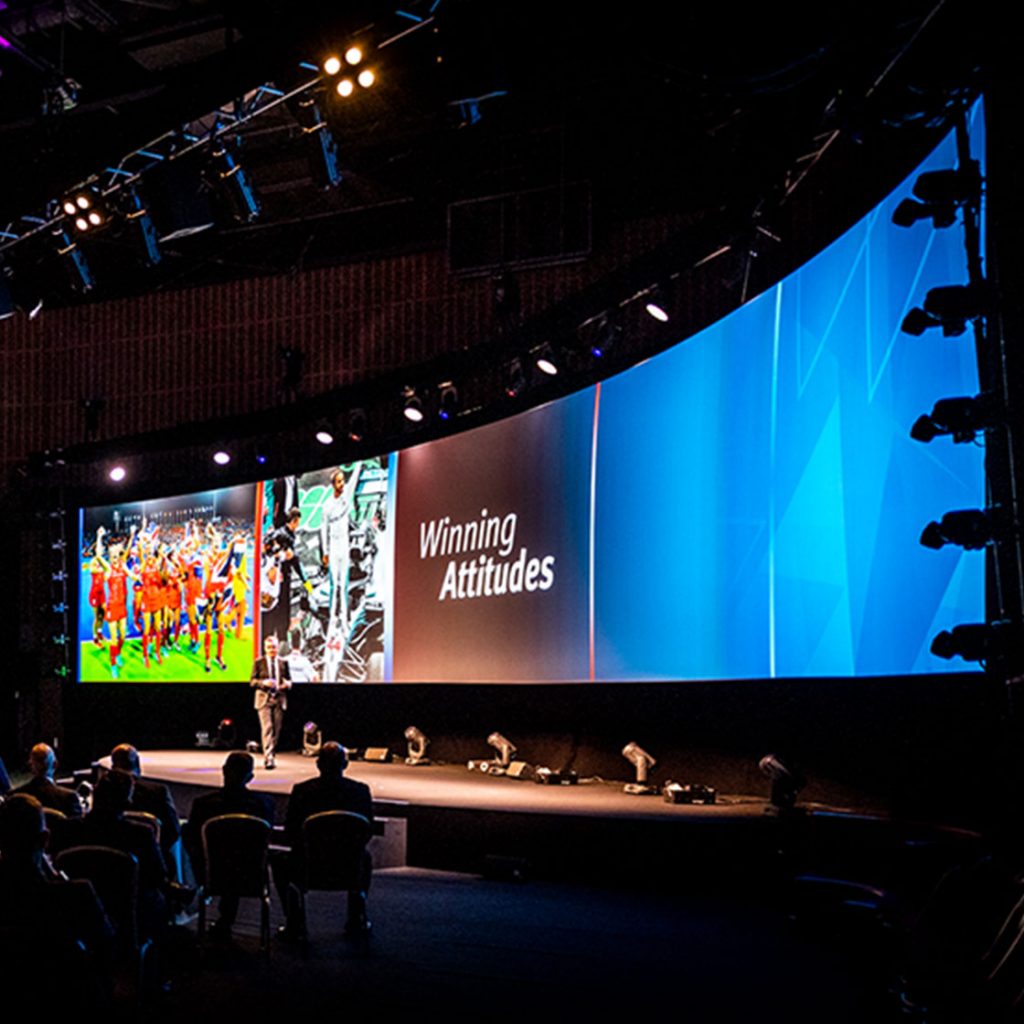 LED vs Projection - Universal Live